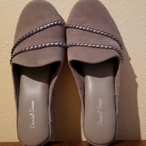 Daniel Green | Shoes | Woman Slippers Daniel Green 995 Brand New | Poshmark